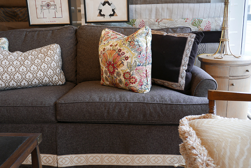 Sofas | ST. LOUIS HOMES & LIFESTYLES