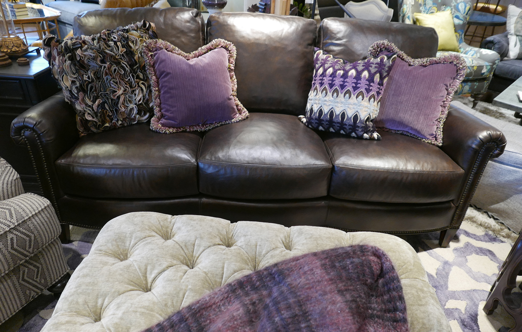 Sofas | ST. LOUIS HOMES & LIFESTYLES